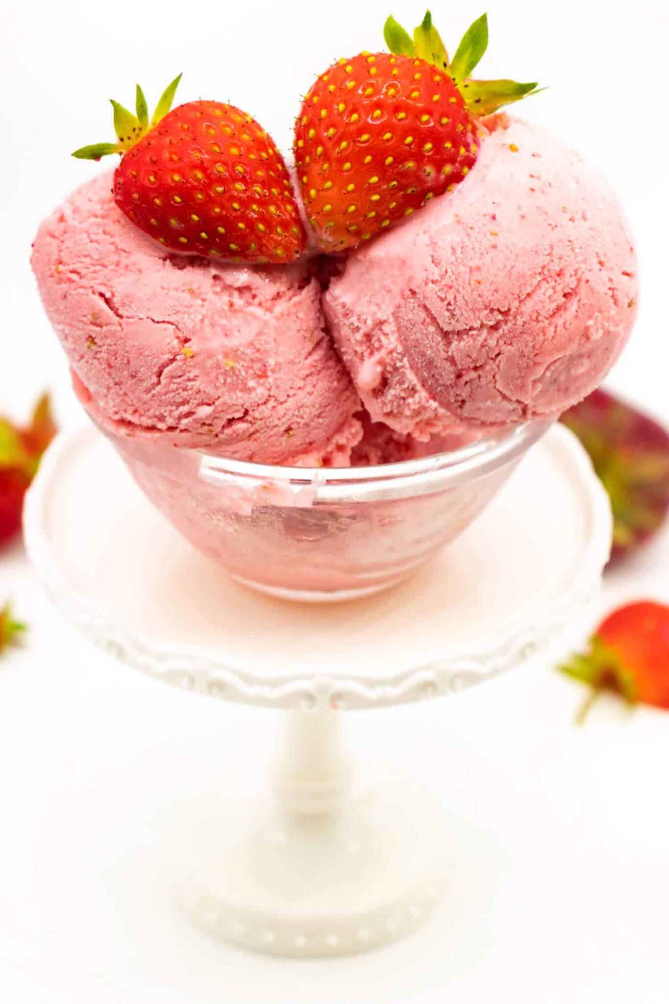 Low Carb Erdbeereis ohne Zucker - Staupitopia Zuckerfrei